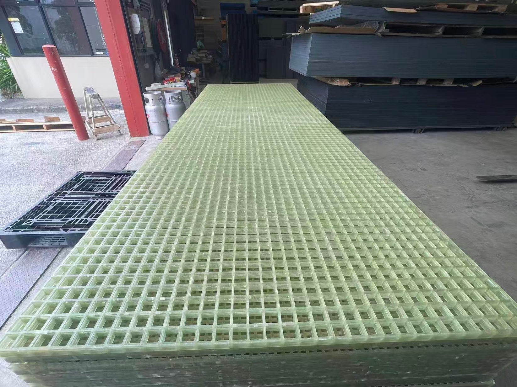 Transparent FRP Grating 1220x3660mm Smooth Surface | ESA GRATING Australia